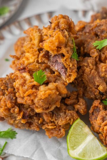Fried Chicken Gizzards (With Sweet & Spicy Dipping Sauce)