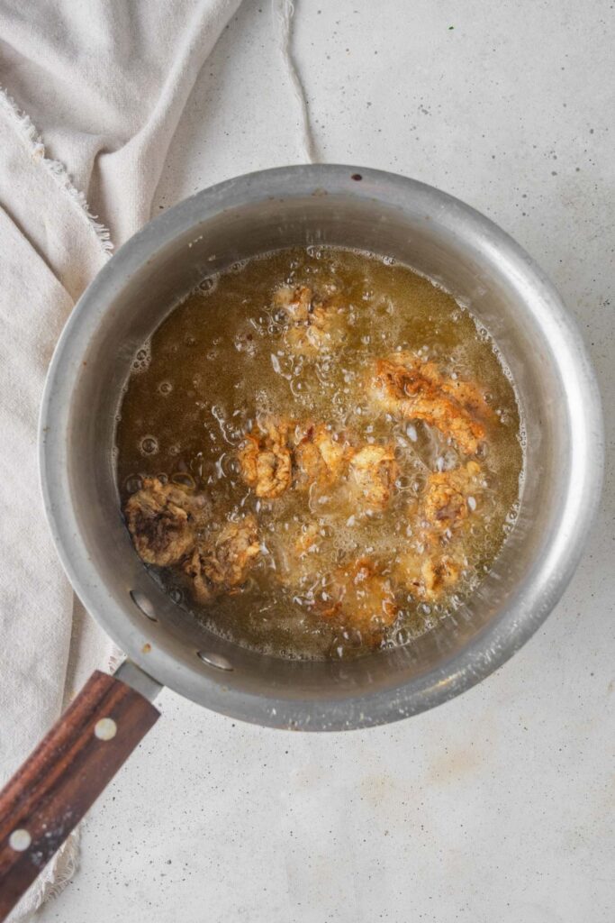Fried Chicken Gizzards (With Sweet & Spicy Dipping Sauce)